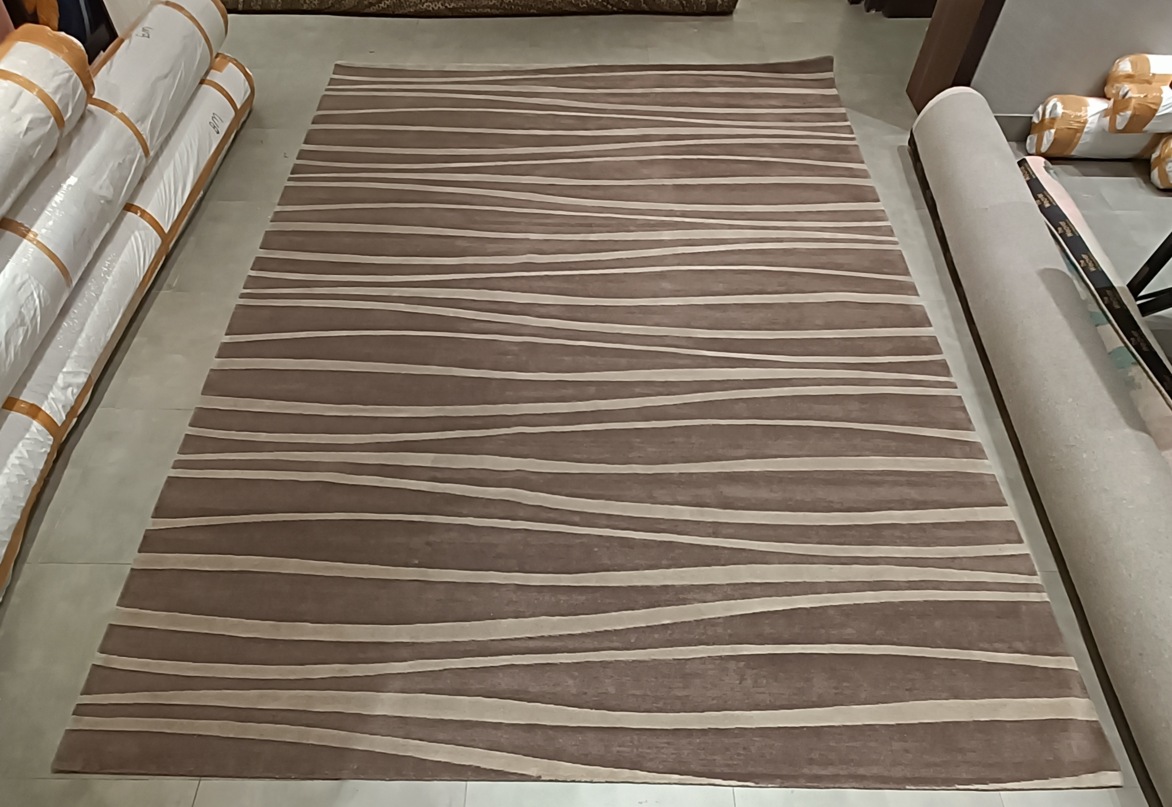 DM038-(CST)(HT)(360x240cm)(W)(High Low) - The Weaver