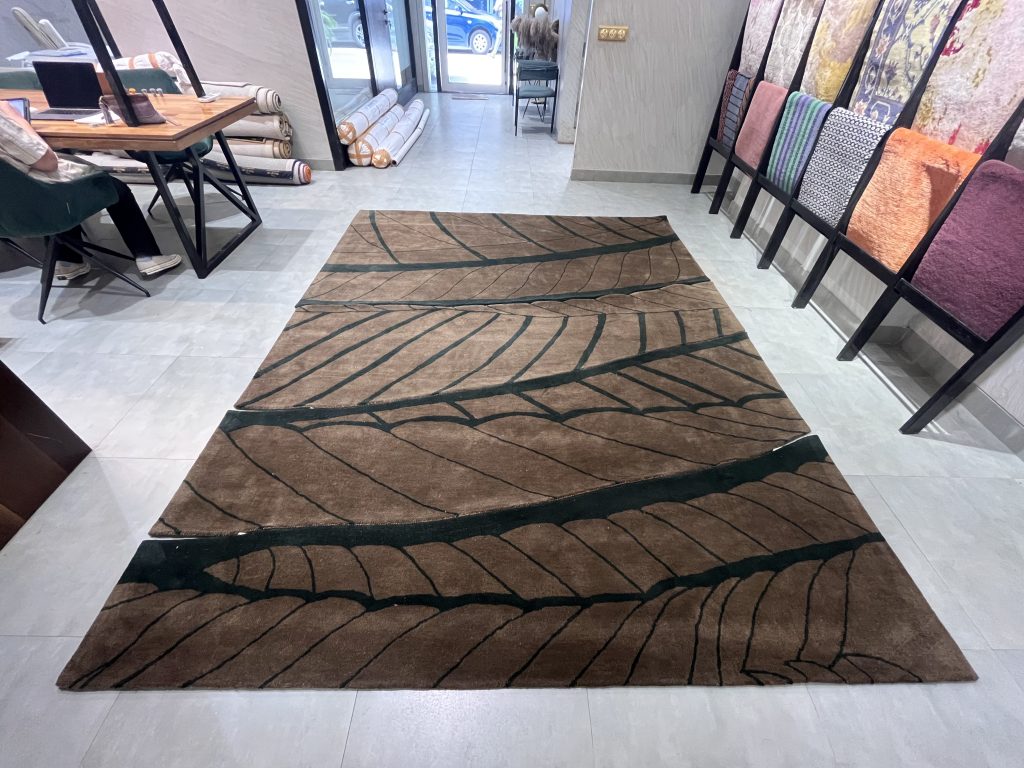 Ruffled - Buy premium luxurious rugs online - The Weaver